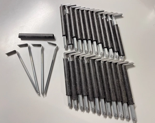 SUNCAST METAL GARDEN Stakes with Coupler for edging LOT OF 25 pack £57. ...