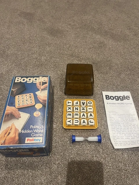VINTAGE BOGGLE WORD Game Palitoy Parker Letters Cubes Timer £5.00 ...