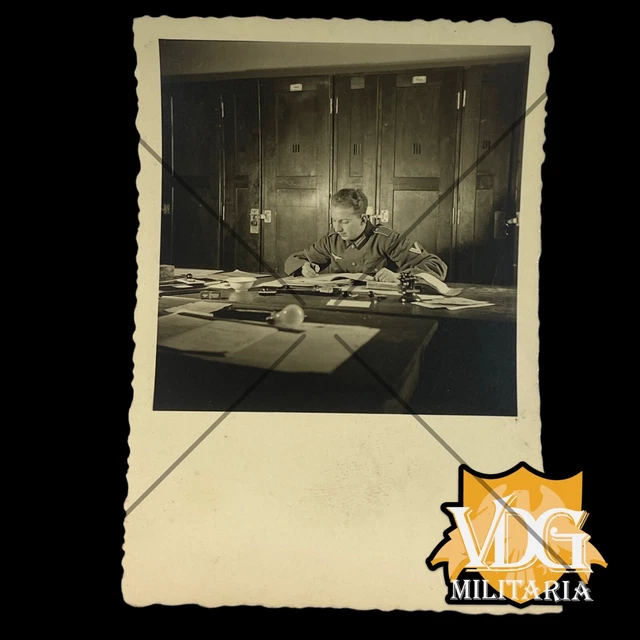 WW2 WWII GERMAN Heer Obergefreiter Writing Snapshot Photo Named #E334 £ ...