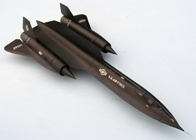 LOCKHEED SR-71 BLACKBIRD ,USAF 1967,scale 1/72 Hand-made plastic model ...