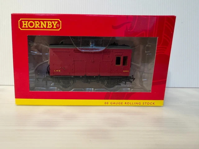 HORNBY R6678 LMS Horse Box 42513 in LMS maroon OO Gauge Rolling Stock ...