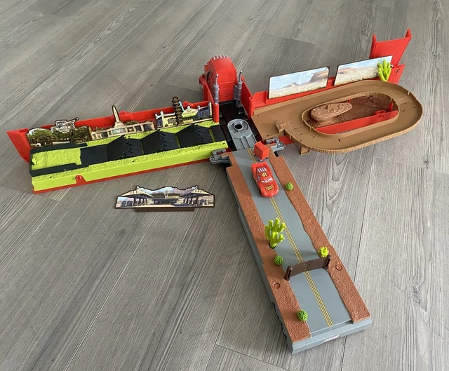 DISNEY CARS INTERACTIVE Mega Mack Town Playset Lightning Mcqueen Toys ...