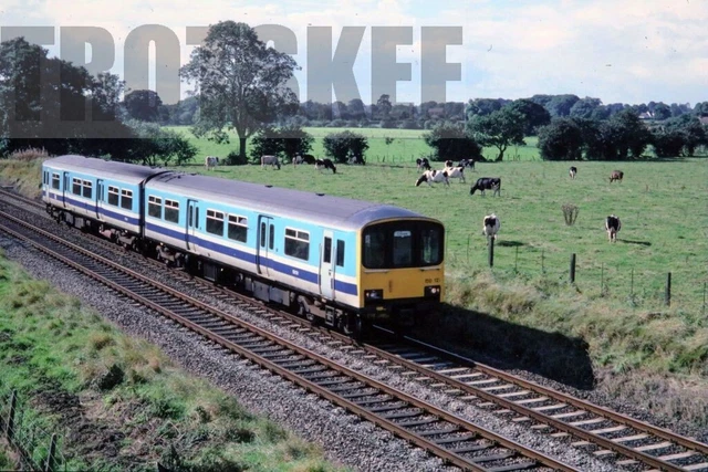 35MM SLIDE BR British Railways DMU Class 150 150121 Whitchurch 1987 ...