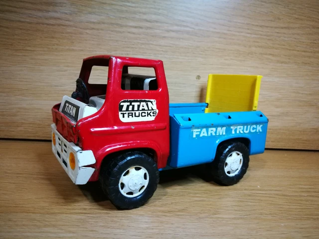 VINTAGE LOUIS MARX titan trucks farm truck 1960s - Ideal for ...