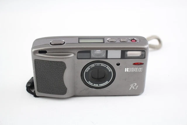 VINTAGE RICOH R1 Compact Film Camera w/ Ricoh 24-30mm F/3.5 Lens £0.99 ...