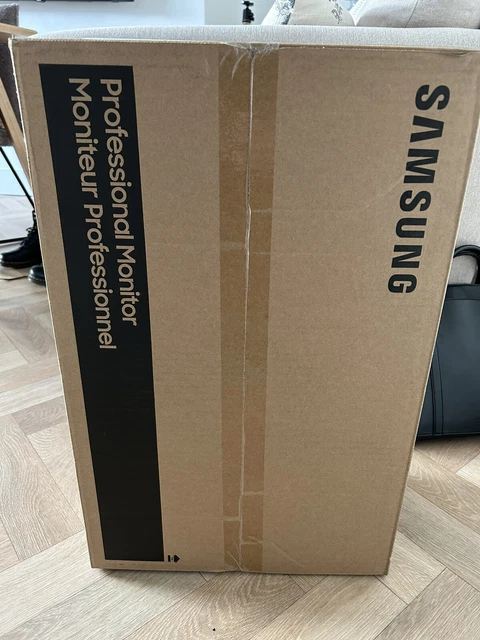 BRAND NEW SAMSUNG SR65 24" 1920 x 1080 pixels Full HD LED Black ...