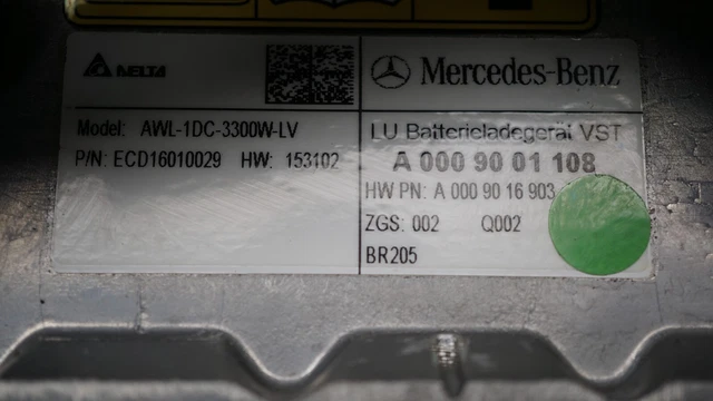 MERCEDES BENZ W205 C350e HYBRID BATTERY CHARGE INVERTER WITH HOSES ...