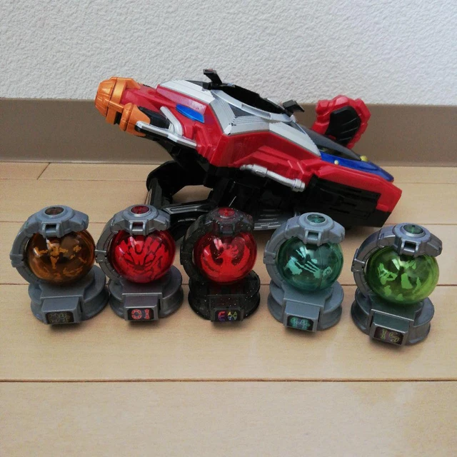 UCHU SENTAI KYURANGER Seiza Blaster DX Kyutama Bandai EUR 80,81 ... UCHU SENTAI KYURANGER Seiza Blaster DX Kyutama Bandai EUR 80,81 ...