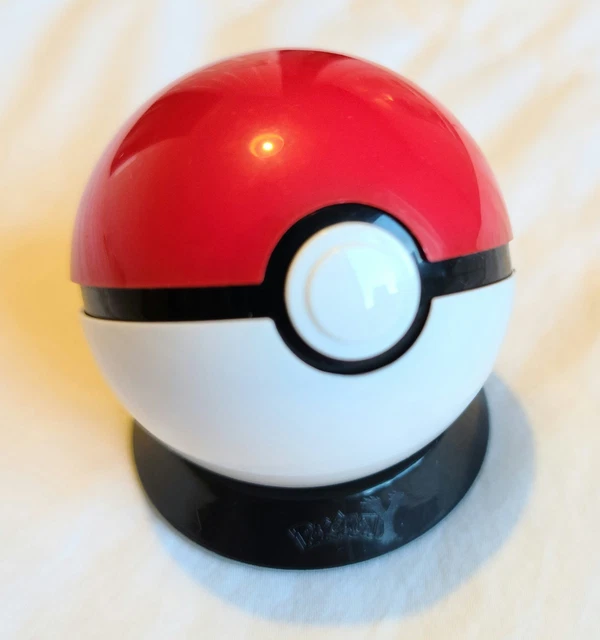 POKÉMON X Y PokéBall Nintendo DS Cartridge Holder Preorder Bonus 2013 £ ...
