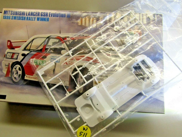 HASEGAWA 1:24 SCALE Mits Lancer GSR Evo 3 Sprue 'B' White Parts only as ...