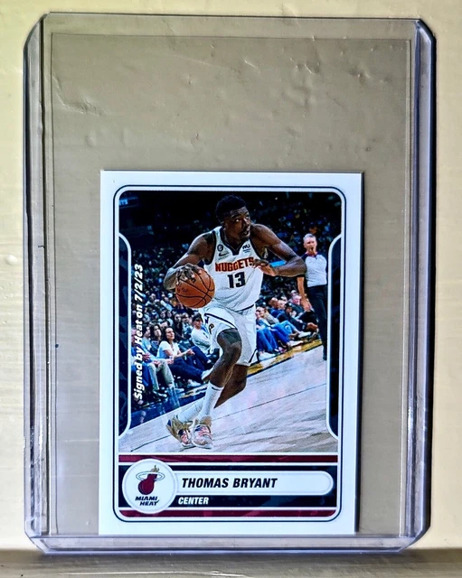 2023-24 THOMAS BRYANT Panini NBA Basketball #214 Autocollant Miami Heat ...