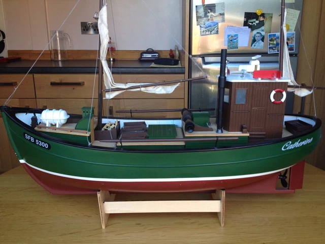 CATHERINE THUNDER TIGER RC Fishing Boat Not Lobmaster Kingfisher 1/20 1 ...