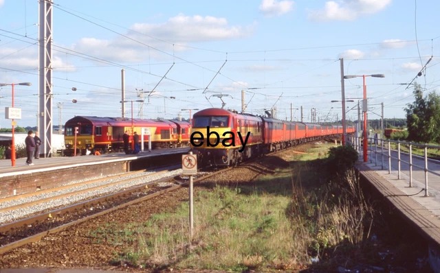 35MM RAILWAY SLIDE - EWS Electric Loco Class 90. 90020 @ Crewe Electric ...