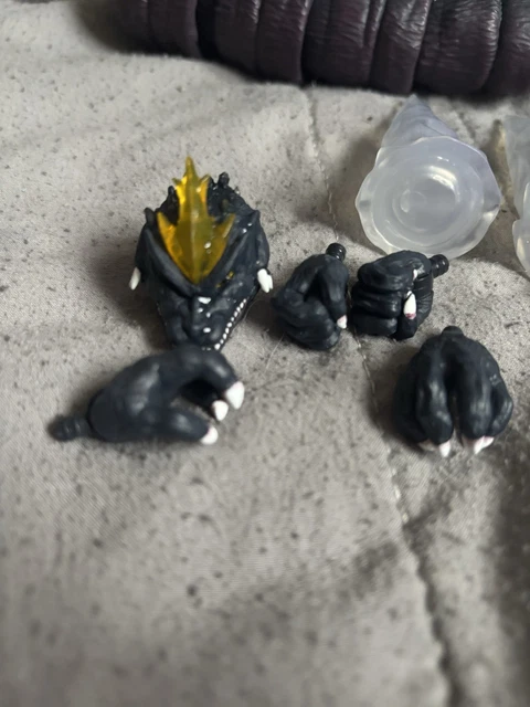 SUPER7 ULTIMATES SPACE Godzilla Action Figure £21.50 - PicClick UK