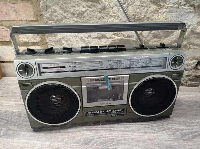 VINTAGE SHARP GF-4545 Boombox AM/FM Stereo Radio Cassette £18.00 ...