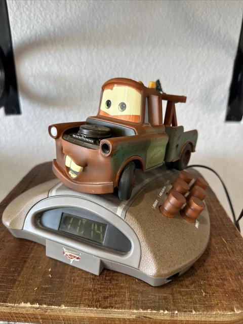 DISNEY PIXAR CARS Talking Tow Mater Digital Alarm Clock And Radio 2006 ...