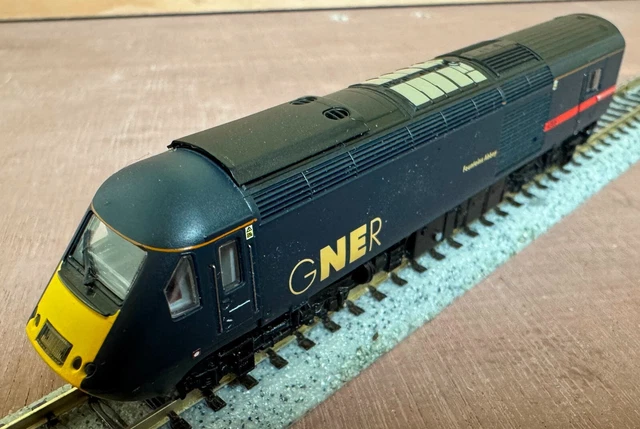DAPOL 2D-019-008 CLASS 43 HST 4-car set in GNER blue - N Gauge - DCC ...