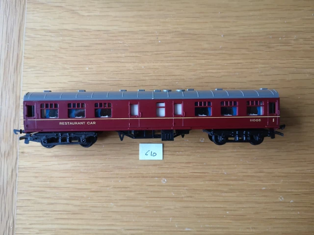TRIANG T84 MAIN Line Restaurant Coach, Maroon, 11005, TT Gauge, Boxed ...