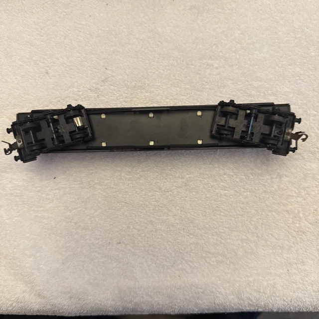 VINTAGE TRIX TTR 1st Class Coach With Lights 1/567 GC Boxed Ref U34 £7. ...
