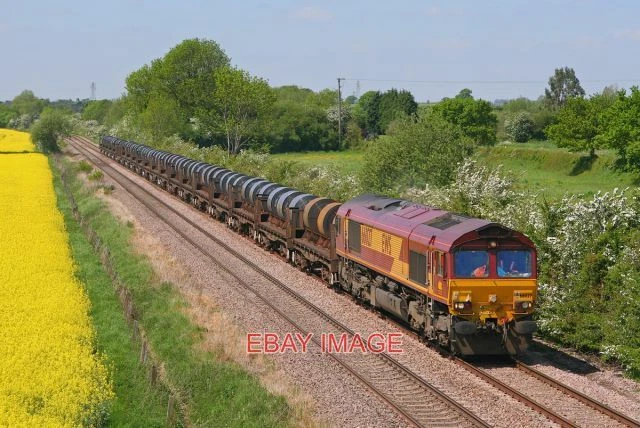 PHOTO CLASS 66 Loco No 66027 Freight Train Running Alongside The Canal ...