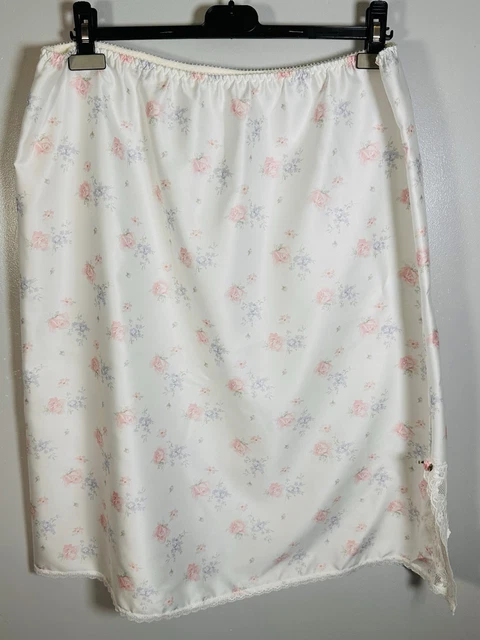 VINTAGE SATIN HALF Slip Size 18-20 White Floral £14.00 - PicClick UK