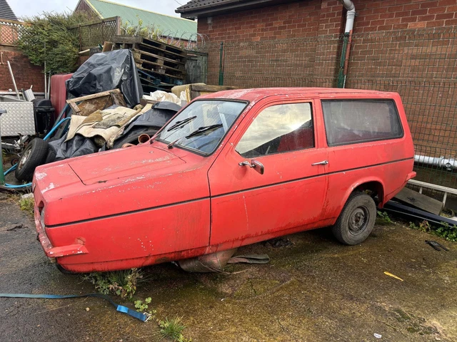 RELIANT ROBIN ESTATE / Del Boy Van Resto Project Offers / Px Kitten £ ...