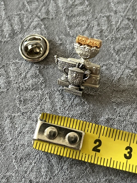 PIN'S ARTHUS-BERTRAND ROLAND Garros Coupes 100 Ans Centenaire 18 X 20 mm EUR 10,00 - PicClick IT