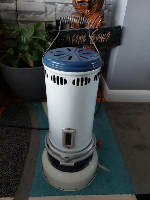 VINTAGE VALOR L207 RARE BLUE & WHITE PARAFFIN HEATER STOVE NEW WICK ... VINTAGE VALOR L207 RARE BLUE & WHITE PARAFFIN HEATER STOVE NEW WICK ...
