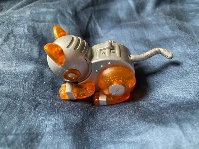 VINTAGE MINI SMALL Moving Wind Up Robot Cat 2000 £42.31 - PicClick UK