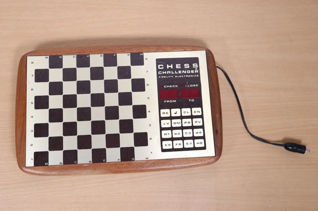 ELECTRONIC FIDELITY CHESS Challenger "10" Electric Chess Board Vintage ...