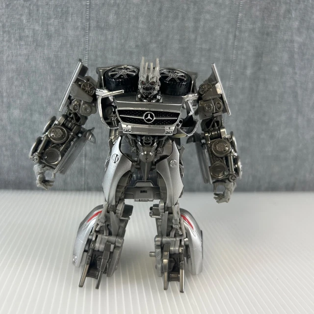 TRANSFORMERS STUDIO SERIES 51 Dark of the Moon Soundwave Action Figure ...