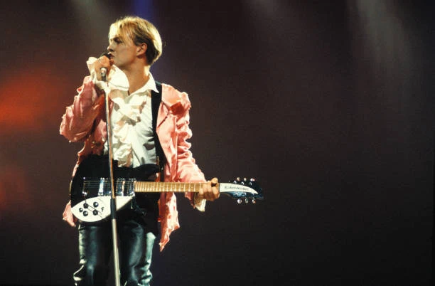 JASON DONOVAN BAND Singer Performing Jason Donovan 1990s Old Music ...