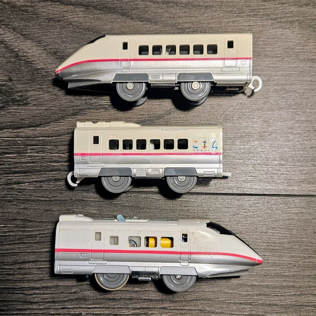 TOMY/TOMICA/PLARAIL JAPANESE &E2-200 Series" Komachi Shinkansen bullet ...