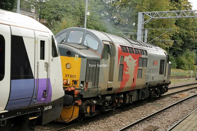 B127 35MM SLIDE Europhoenix Class 37 37601 @ Canonbury (MG) £3.54 ...