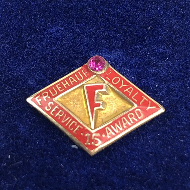 VINTAGE 10K GOLD Fruehauf Trailer 15 Year Loyalty Service Award Pin W vintage-10k-gold-fruehauf-trailer-15-year-loyalty-service-award-pin-w