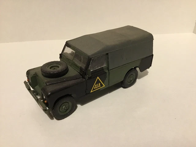 ITALERI 1/35 SCALE Kit Built Land Rover Long Wheel Base 109” EUR 24,60 ...