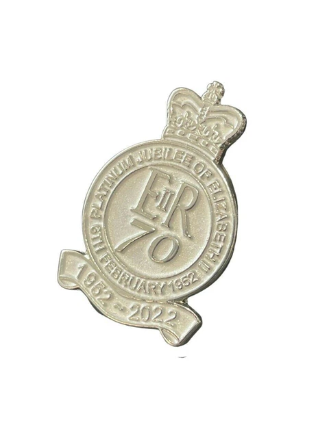 HER MAJESTY QUEEN Elizabeth Ii Platinum Jubilee Royal Crest ...