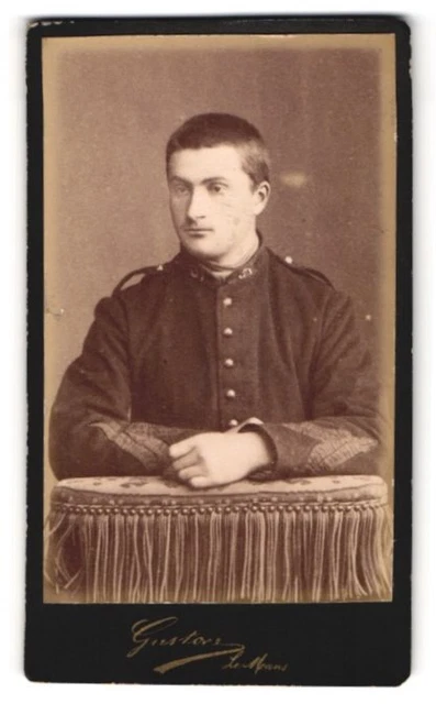PHOTO GUSTAVE, LES Mans, Junger uniformierter Soldat EUR 9,00 - PicClick FR