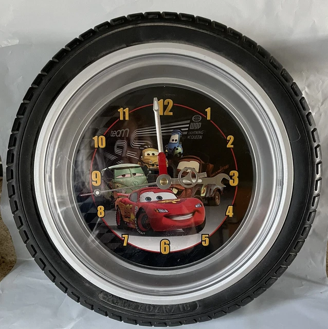 DISNEY MOVIE CARS Tire Clock Quartz Team Lightning McQueen £14.40 ...