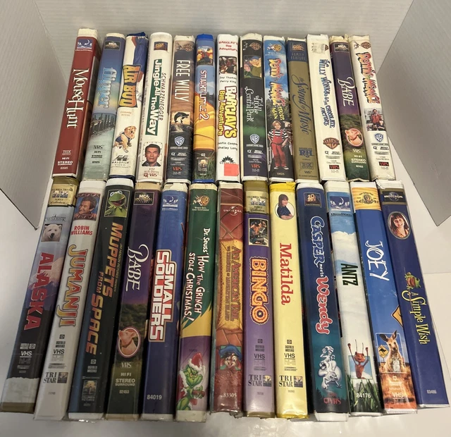 VINTAGE VHS MOVIES Lot x 26 Clamshell Cases Free Willy, Matilda, Antz ...