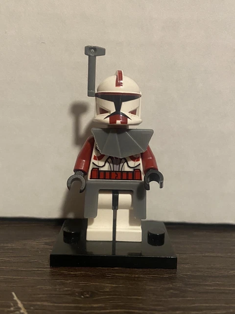 LEGO STAR WARS (7681) Phase 1 Commander Fox Clone Trooper figurine ...
