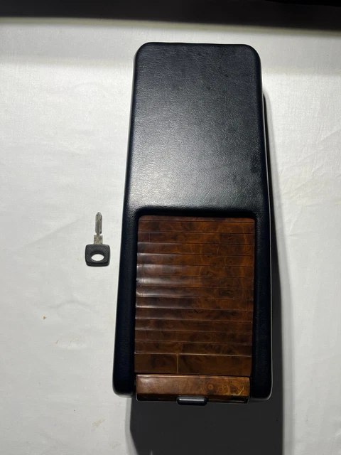 ABLAGEFACH ROLLOBOX MITTELKONSOLE W124 Mercedes Mit dem Schlüssel EUR ...