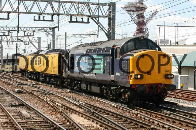 UK DIESEL TRAIN Railway Photograph Of Class 37 37605 Loco. Rm37-1500 £1 ...