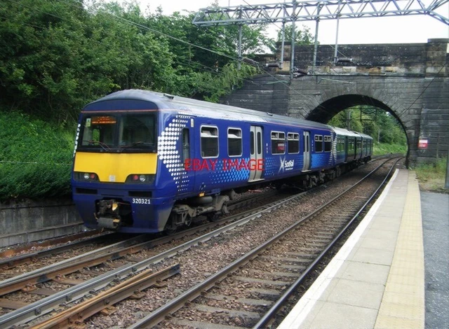 PHOTO CLASS 320 4-Car Emu No 320 321 Departing Dalmuir On A Larkhall ...