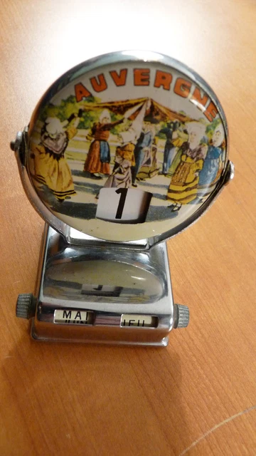 CALENDRIER MÉTAL PERPÉTUEL bureau rotatif VINTAGE années 60 - AUVERGNE ...