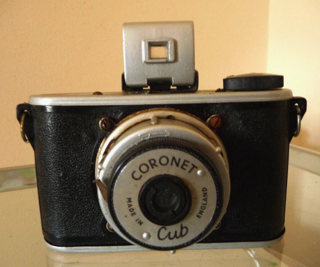VINTAGE 1950S/60S CORONET Cub Box Camera - Nice Collectable Camera! £2. ...