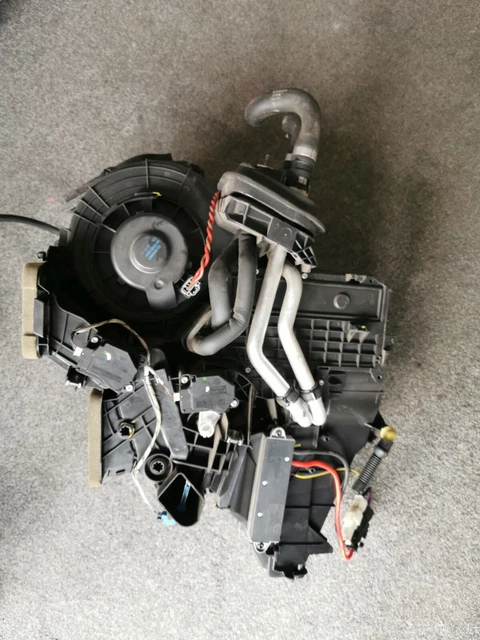 VOLVO V50 HEATER Box complete with Blower & Matrix (2015) £110.00 ...