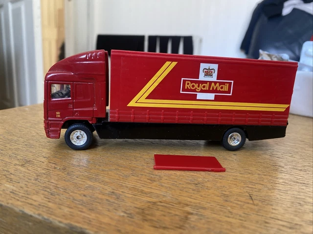 CORGI SUPERHAULERS Royal Mail ERF short wheelbase lorry No 59513. £0.65 ...
