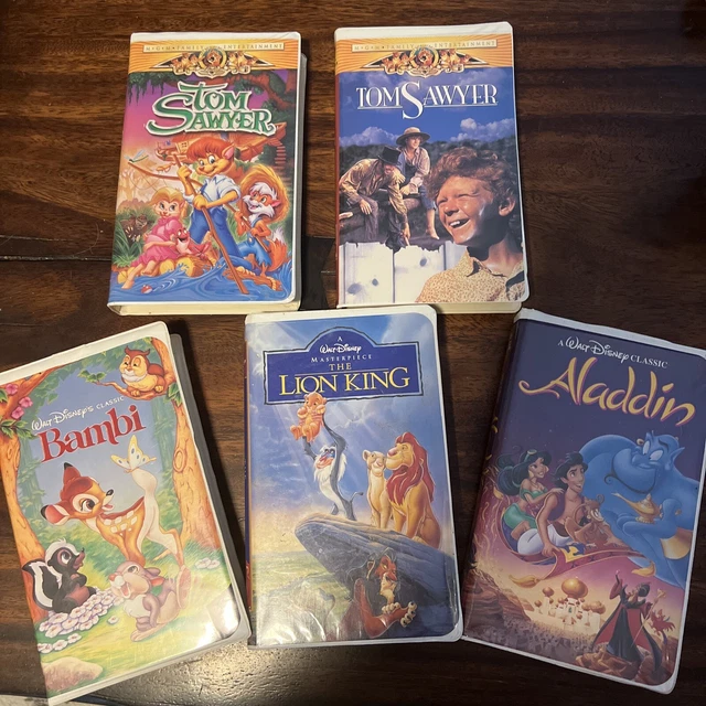RARE VINTAGE DISNEY Clamshell VHS Lot! Aladdin, Lion King, Bambi, and ...