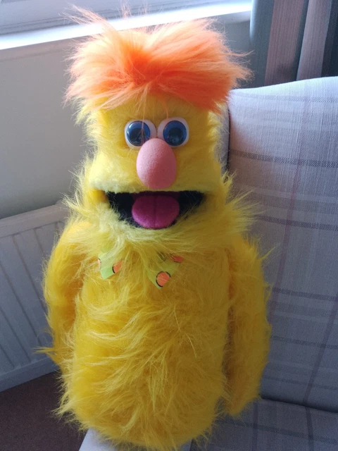 PROFESSIONAL MONSTER PUPPET Muppet – Yellow wiggle eye monster 65cm ...